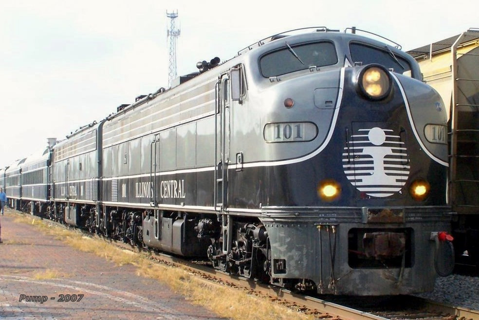 IC E-Units 101 and 100 on Display for the Halloween Festival